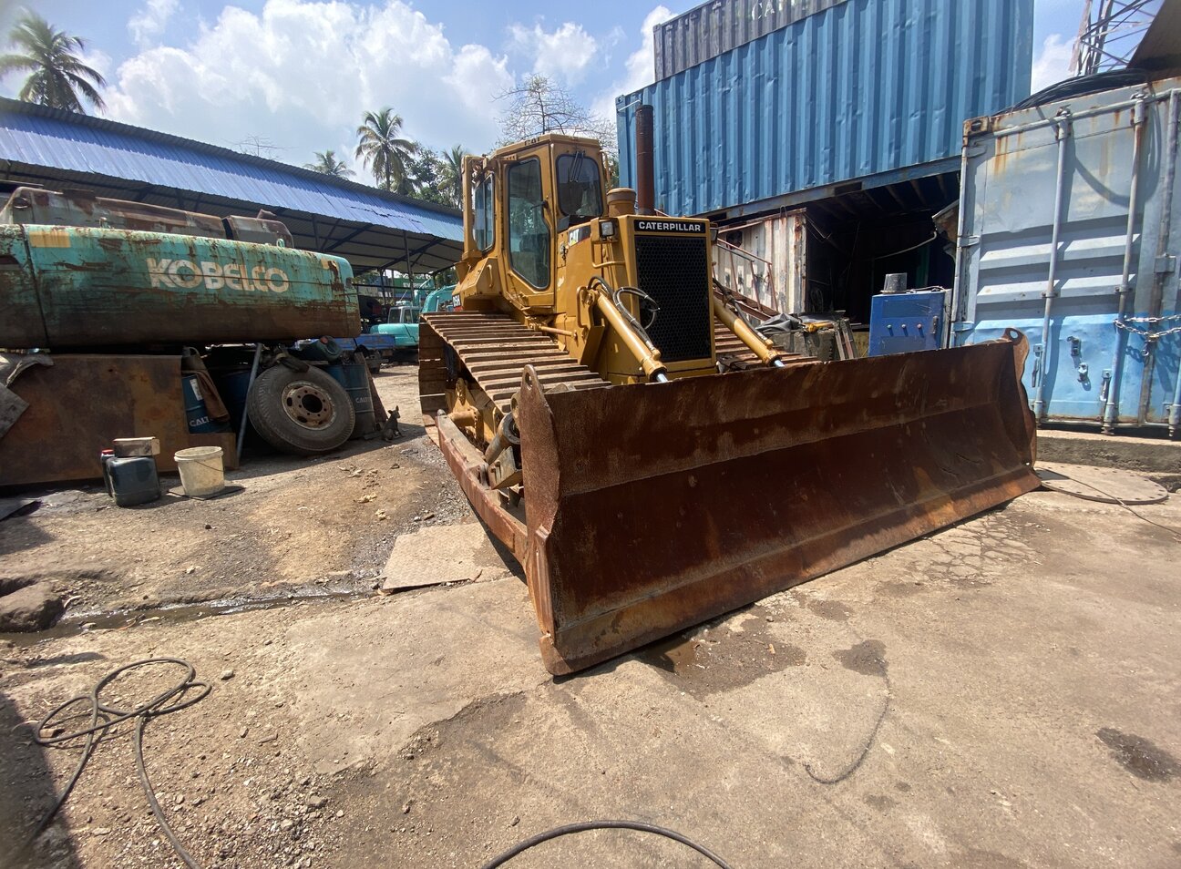 Used Caterpillar (CAT) D5H LGP Bulldozer For Sale in Sri Lanka ...