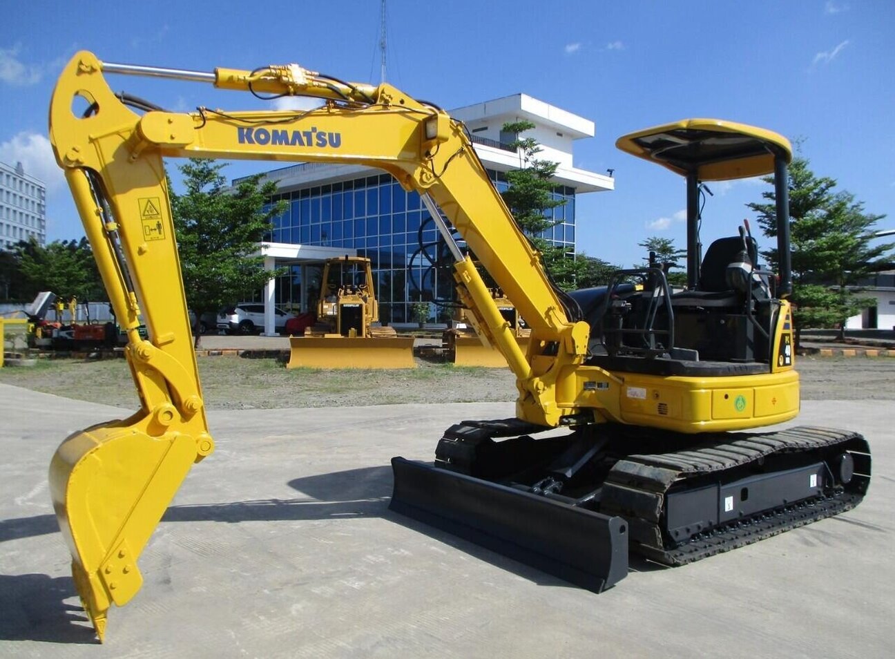 Used Komatsu PC40MR-2 Excavator For Sale in Indonesia - HeavyMart.com