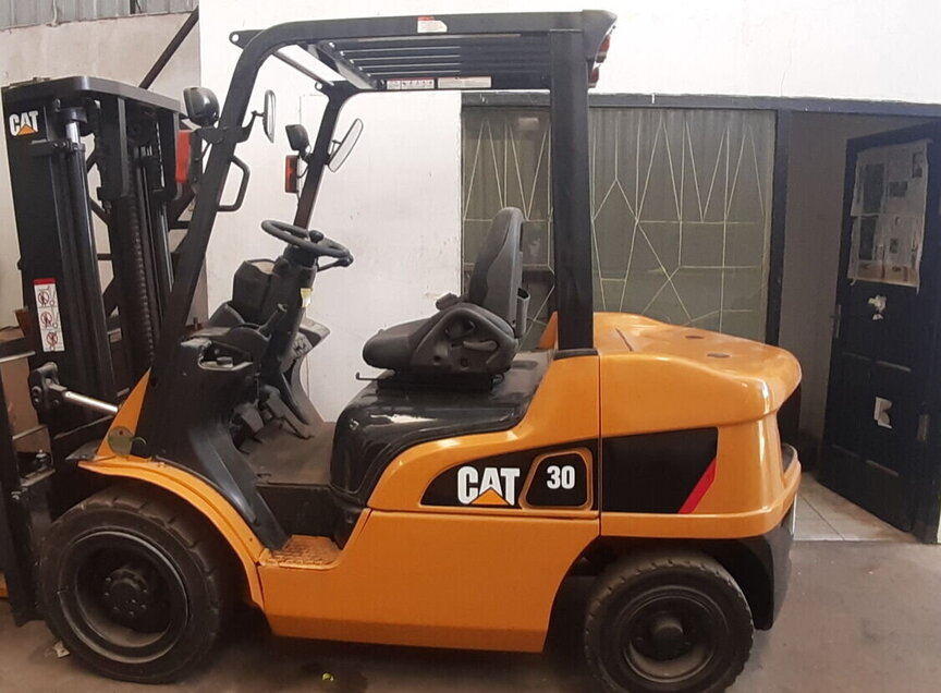 Used Caterpillar (CAT) DP30N Forklift For Sale in Indonesia - HeavyMart.com