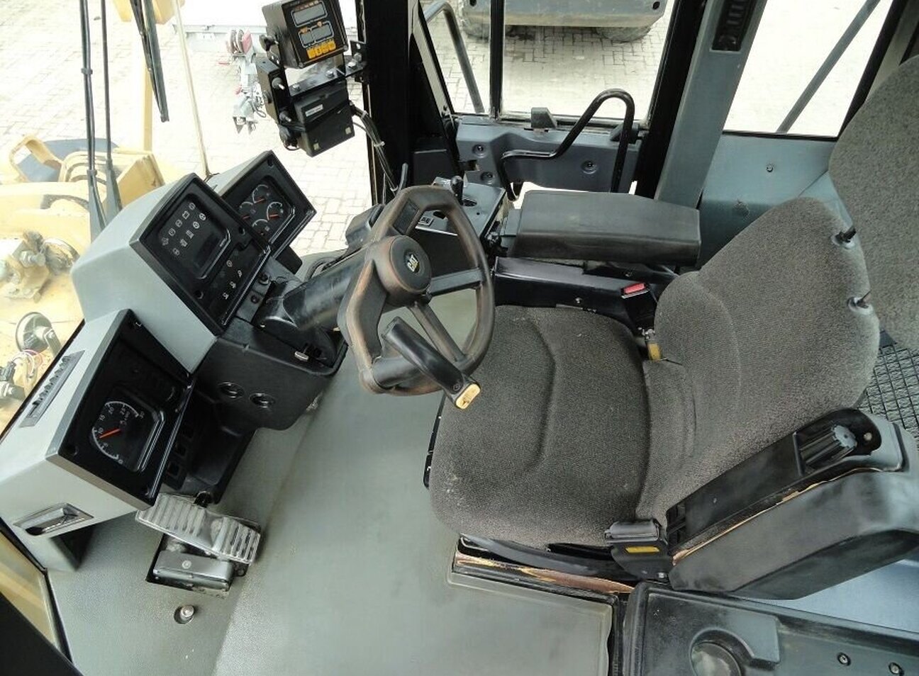 Used Caterpillar (CAT) 962G Loader For Sale in United Kingdom ...