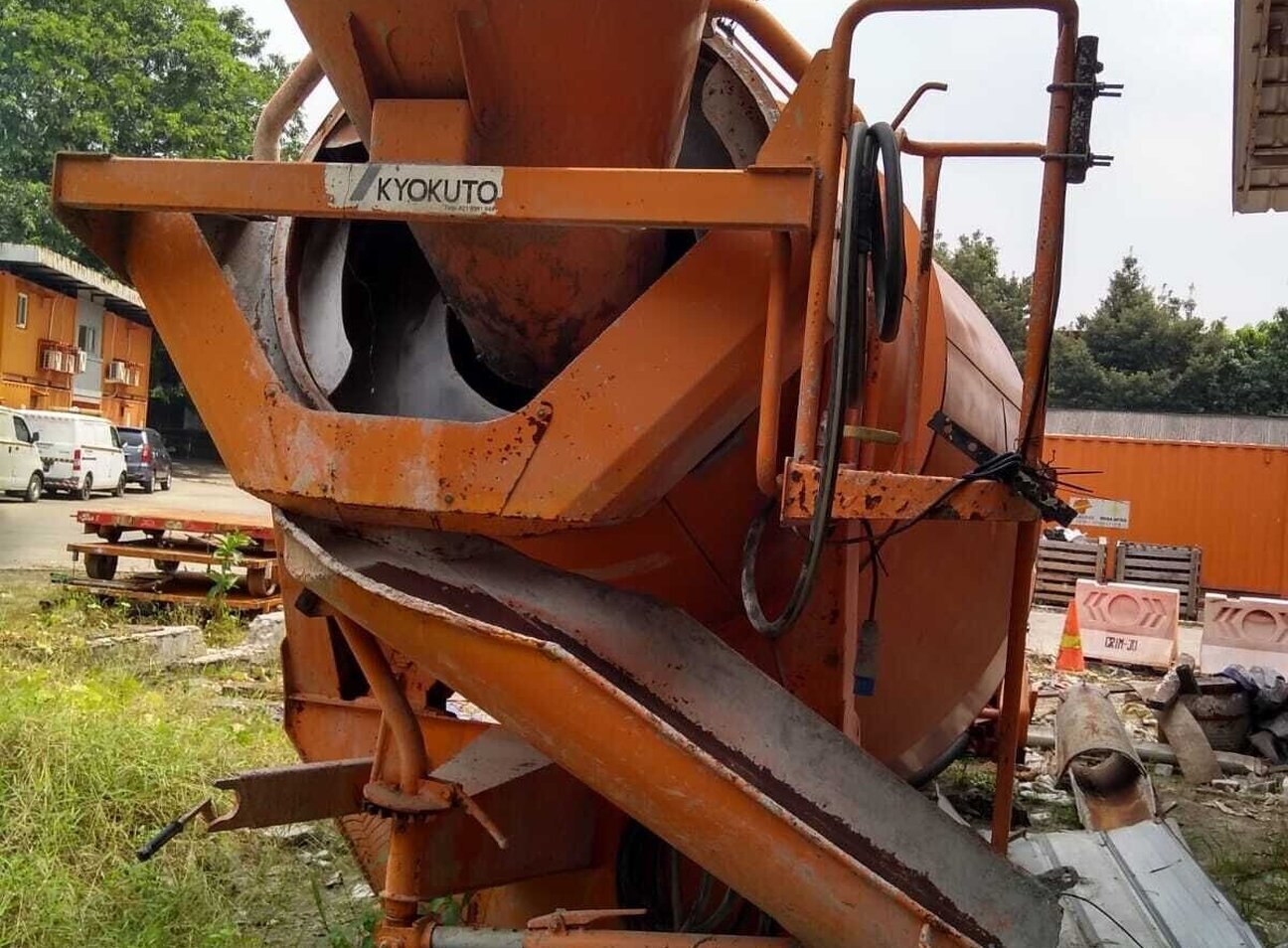 Used Kyokuto EA122-30W, concrete mixer 7m3 Concrete Truck Mixer For ...