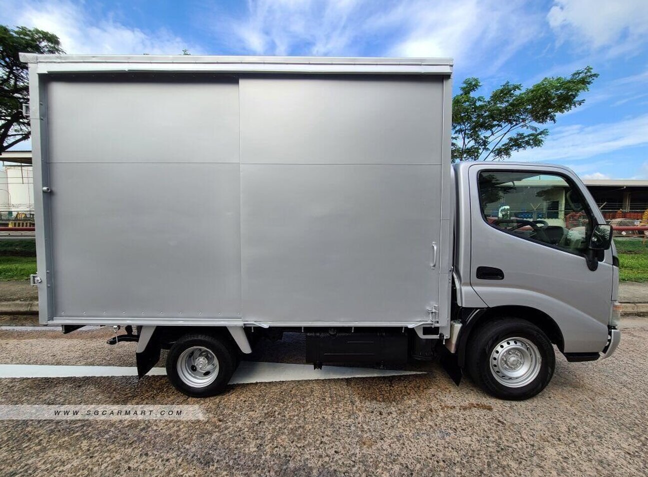 Refurbished Toyota Dyna 3.0 M Lorry For Sale in Singapore - HeavyMart.com