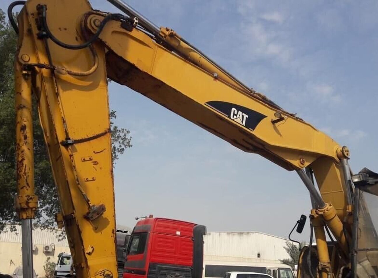 Used Caterpillar (CAT) M320 Excavator For Sale in Qatar - HeavyMart.com