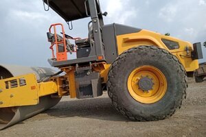 Used Volvo SD 110 Compactor For Sale in India - HeavyMart.com