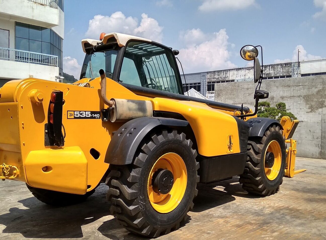 Refurbished JCB 535-140 Telehandler For Sale in Malaysia - HeavyMart.com