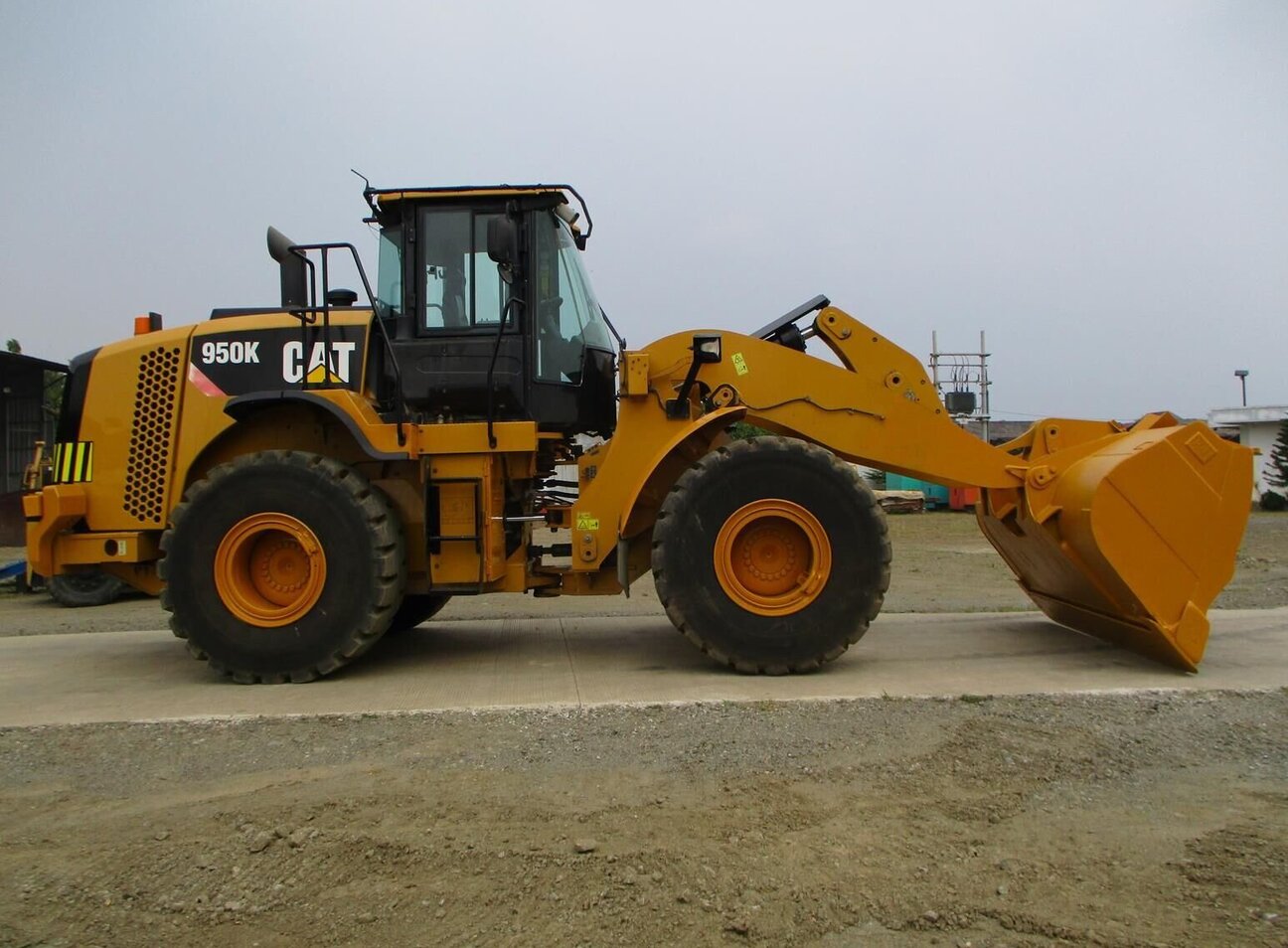 Used Caterpillar (CAT) 950K Loader For Sale in Indonesia - HeavyMart.com