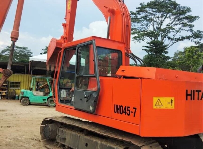 Used Hitachi UH045-7 Excavator For Sale in Malaysia - HeavyMart.com