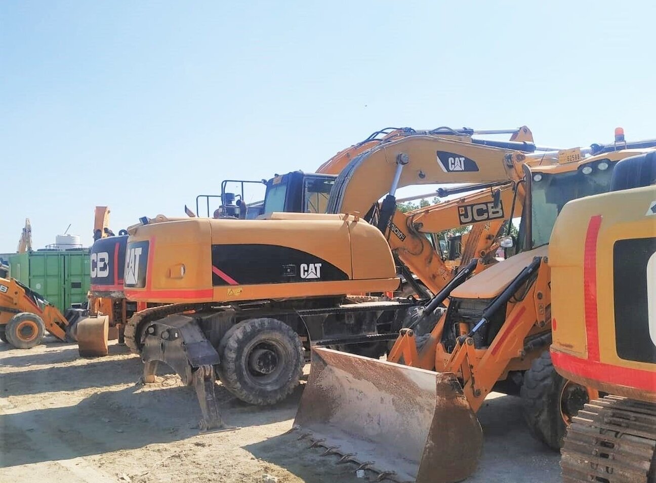 Used Caterpillar (CAT) 320D2L Excavator For Sale in Qatar - HeavyMart.com