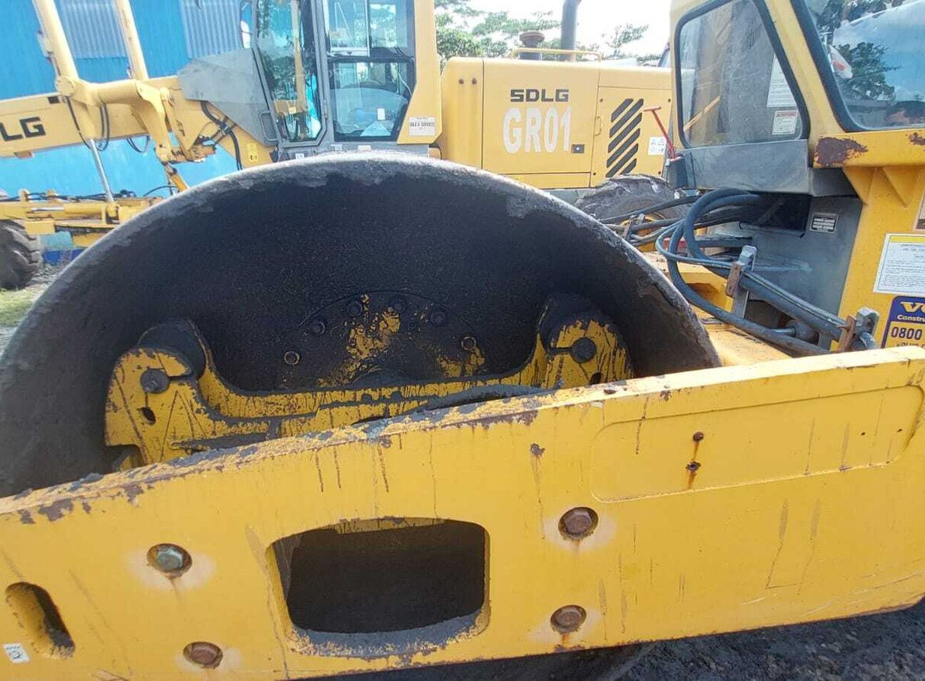 Used Volvo SD110 Compactor For Sale in Indonesia - HeavyMart.com